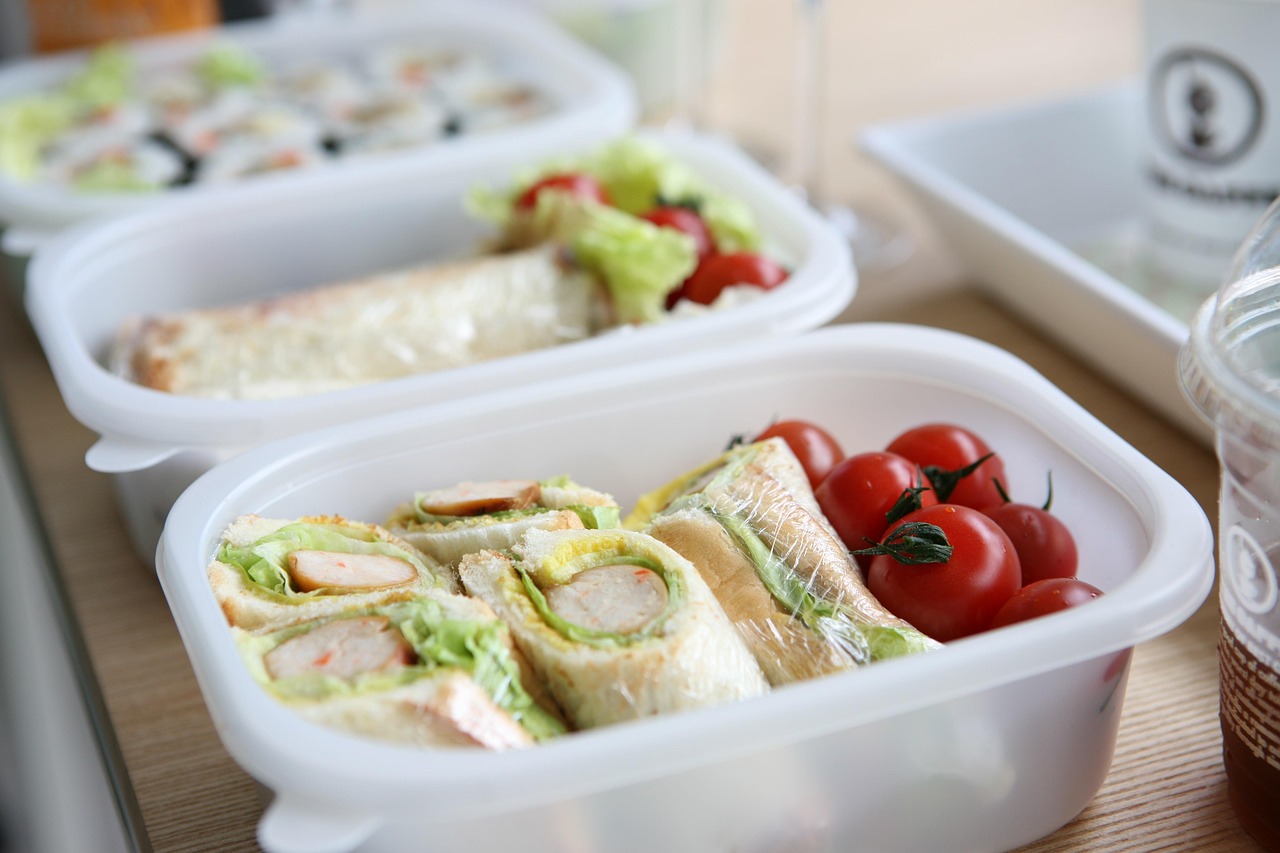 Panduan Lengkap Memulai Usaha Snack Box yang Laris di Semua Acara ...