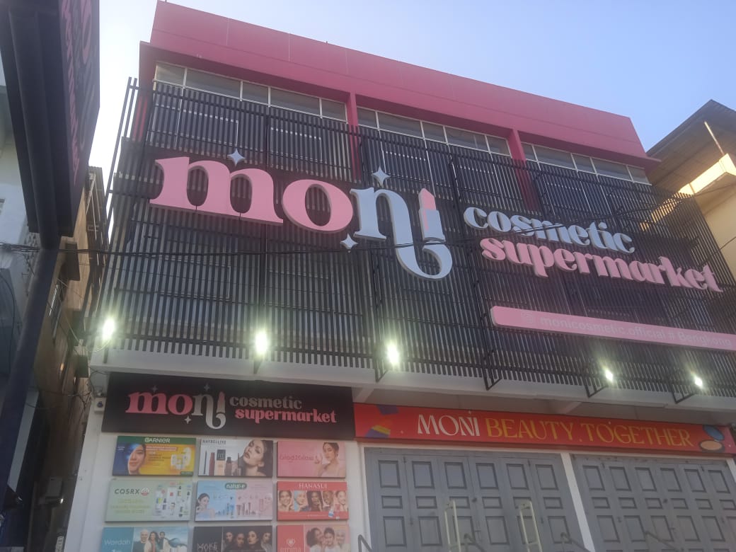 Moni Cosmetik: Surga Belanja Kosmetik Terlengkap yang Lagi Hits ...